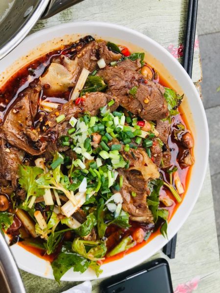 鲜烧牛肉怎么做_鲜烧牛肉做法步骤-第1张图片-山城妙识 鲜烧牛肉怎么做_鲜烧牛肉做法步骤-第1张图片-山城妙识