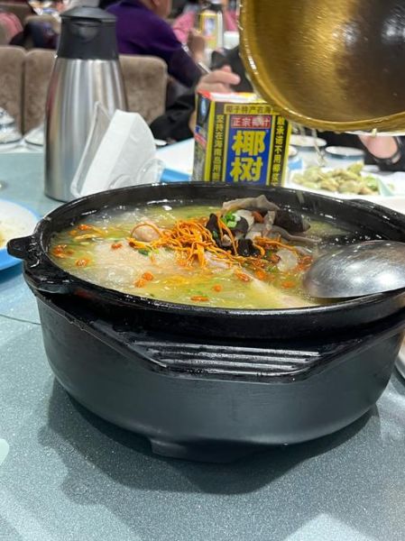 肚包鸡是哪里的美食_肚包鸡起源地详解-第2张图片-山城妙识