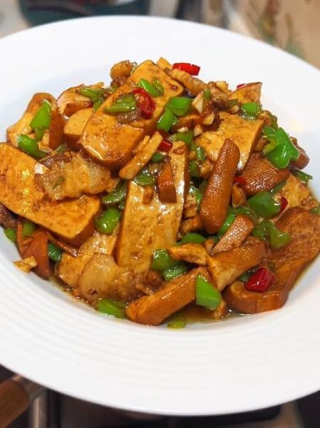 攸县香干炒肉怎么做_攸县香干炒肉的家常做法-第1张图片-山城妙识