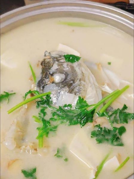 鱼头豆腐汤的营养价值_孕妇能喝鱼头豆腐汤吗-第1张图片-山城妙识 鱼头豆腐汤的营养价值_孕妇能喝鱼头豆腐汤吗-第1张图片-山城妙识
