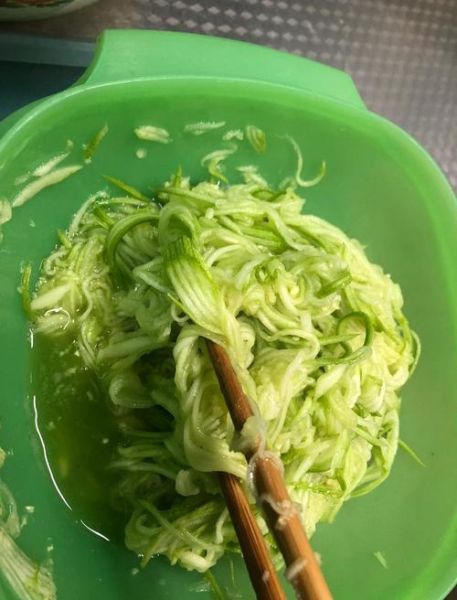 西胡煎饼怎么做_西胡煎饼的家常做法-第3张图片-山城妙识