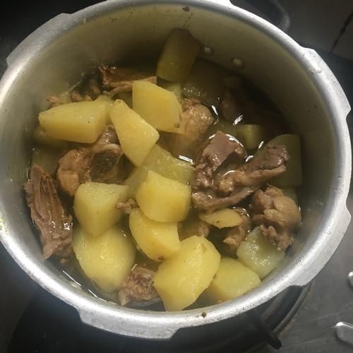 鸭腿炖土豆怎么做_鸭腿炖土豆要焯水吗-第2张图片-山城妙识 鸭腿炖土豆怎么做_鸭腿炖土豆要焯水吗-第2张图片-山城妙识