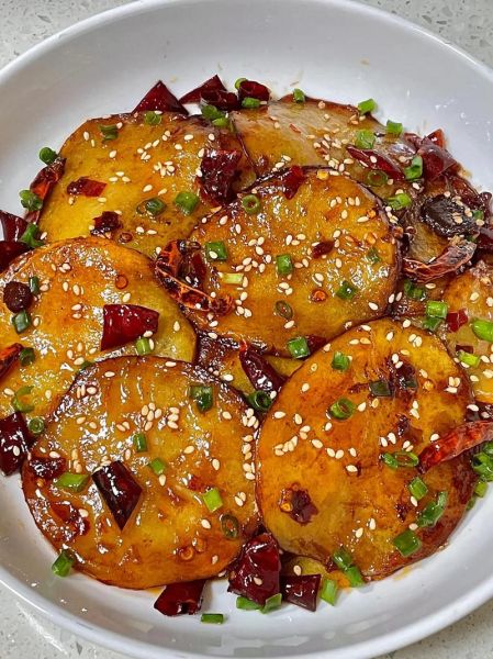 香辣干锅土豆片怎么做_香辣干锅土豆片家常做法-第1张图片-山城妙识