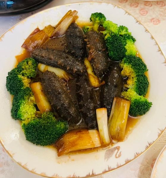 葱烧海参怎么做_鲁菜经典海参做法-第2张图片-山城妙识
