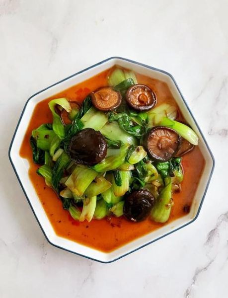 香菇炒油菜怎么炒好吃_香菇炒油菜正宗做法-第3张图片-山城妙识