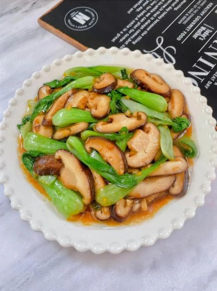 香菇炒油菜怎么炒好吃_香菇炒油菜正宗做法-第1张图片-山城妙识