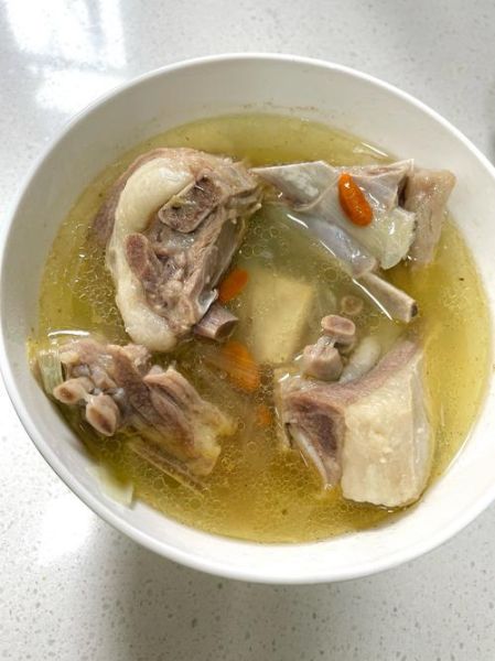 羊排汤怎么熬_羊排汤去膻味技巧-第2张图片-山城妙识 羊排汤怎么熬_羊排汤去膻味技巧-第2张图片-山城妙识