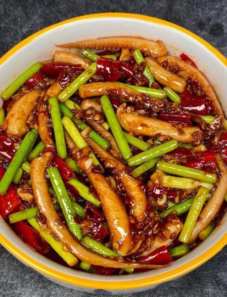 鲜鱿鱼怎么炒好吃又嫩_鱿鱼炒多久才不老-第1张图片-山城妙识 鲜鱿鱼怎么炒好吃又嫩_鱿鱼炒多久才不老-第1张图片-山城妙识