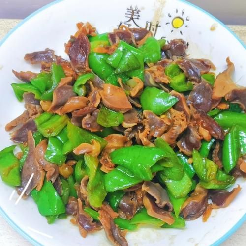 青椒炒鸡胗怎么炒才脆_鸡胗炒多久才熟-第1张图片-山城妙识