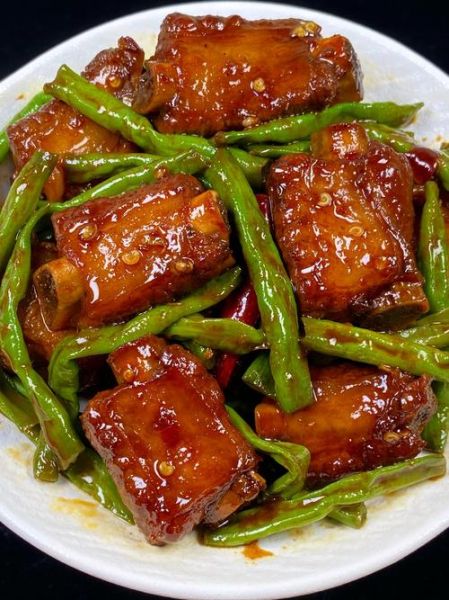 豆角炒排骨怎么做好吃_豆角炒排骨的做法窍门-第1张图片-山城妙识 豆角炒排骨怎么做好吃_豆角炒排骨的做法窍门-第1张图片-山城妙识