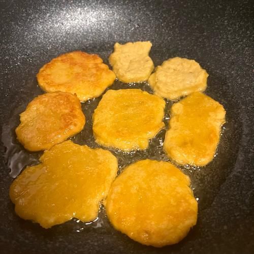 煎红薯饼的家常做法_红薯饼怎么煎不粘锅-第2张图片-山城妙识 煎红薯饼的家常做法_红薯饼怎么煎不粘锅-第2张图片-山城妙识