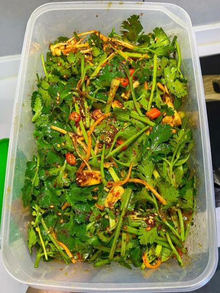 香菜怎么腌制才好吃_家常香菜腌法-第3张图片-山城妙识