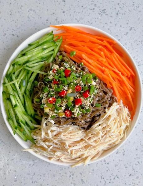 麻辣鸡丝拌面怎么做_麻辣鸡丝拌面热量高吗-第3张图片-山城妙识 麻辣鸡丝拌面怎么做_麻辣鸡丝拌面热量高吗-第3张图片-山城妙识