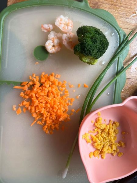 虾仁粥怎么做给宝宝吃_宝宝辅食虾仁粥做法-第3张图片-山城妙识 虾仁粥怎么做给宝宝吃_宝宝辅食虾仁粥做法-第3张图片-山城妙识