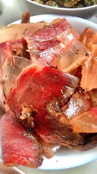 腊肉怎么清洗干净_腊肉清洗的正确方法-第2张图片-山城妙识