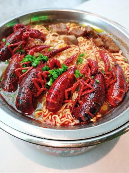 龙虾面条怎么做_龙虾面家常做法-第2张图片-山城妙识 龙虾面条怎么做_龙虾面家常做法-第2张图片-山城妙识