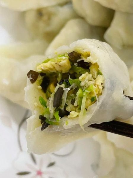茼蒿鸡蛋饺子怎么调馅_茼蒿鸡蛋饺子好吃吗-第2张图片-山城妙识 茼蒿鸡蛋饺子怎么调馅_茼蒿鸡蛋饺子好吃吗-第2张图片-山城妙识