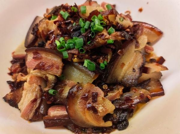腊味合蒸是哪里的菜_腊味合蒸起源地-第1张图片-山城妙识