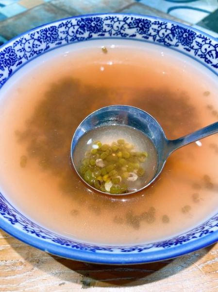绿豆粥搭配什么菜_绿豆粥配什么菜最开胃-第1张图片-山城妙识 绿豆粥搭配什么菜_绿豆粥配什么菜最开胃-第1张图片-山城妙识