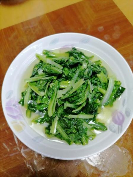 炒青菜怎么炒才翠绿_家常炒青菜的做法大全-第3张图片-山城妙识