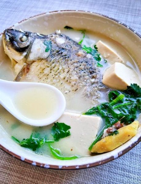 鲫鱼豆腐汤怎么做_鲫鱼豆腐汤怎么做好喝-第1张图片-山城妙识