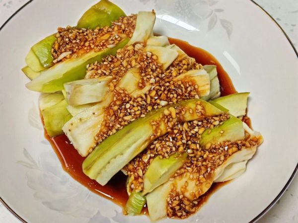 蒜泥茄子怎么做_蒜泥茄子凉菜做法窍门-第2张图片-山城妙识
