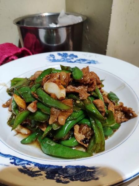 正宗农家小炒肉怎么做_小炒肉用什么肉最好-第1张图片-山城妙识