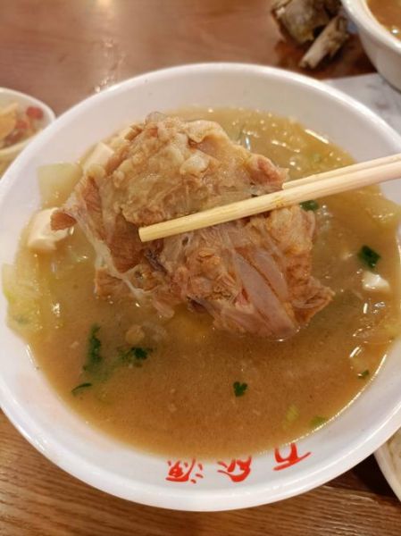 青岛排骨米饭哪家最正宗_怎么做才地道-第3张图片-山城妙识