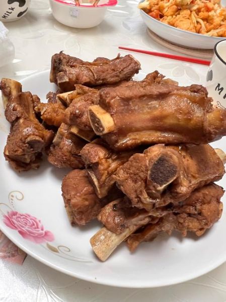 红烧小排骨怎么做_红烧小排骨需要焯水吗-第2张图片-山城妙识