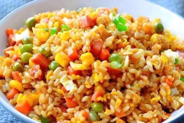 蛋炒饭怎么做才好吃_蛋炒饭的秘诀是什么-第3张图片-山城妙识 蛋炒饭怎么做才好吃_蛋炒饭的秘诀是什么-第3张图片-山城妙识