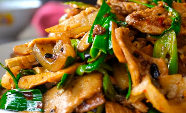 香干回锅肉怎么做_香干回锅肉的家常做法-第2张图片-山城妙识