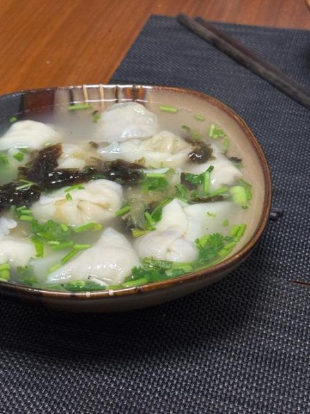 馄饨汤怎么做好吃_馄饨汤的做法步骤图解-第3张图片-山城妙识