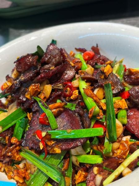 腊肉炒什么菜好吃_腊肉炒什么菜最香-第3张图片-山城妙识