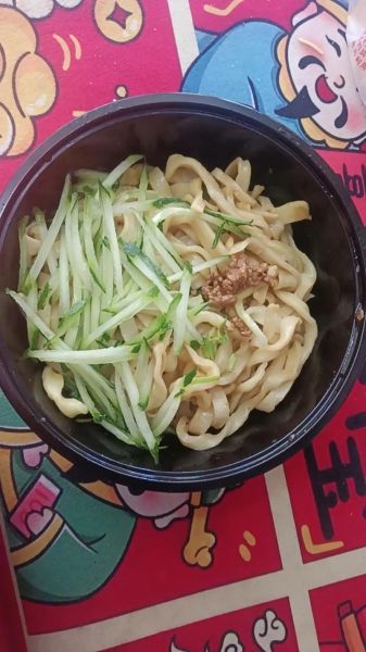 干面条怎么煮不坨_干面条家常做法步骤-第3张图片-山城妙识