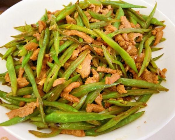 豆角丝炒肉怎么做_豆角丝炒肉先炒哪个-第3张图片-山城妙识