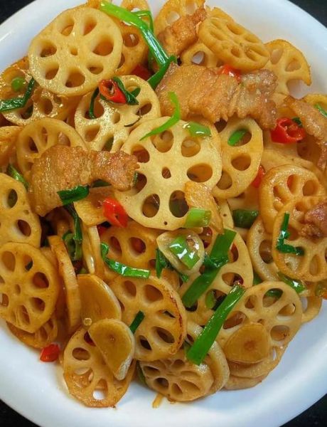 莲藕炒肉片湘菜怎么做_湘味莲藕炒肉正宗做法-第1张图片-山城妙识