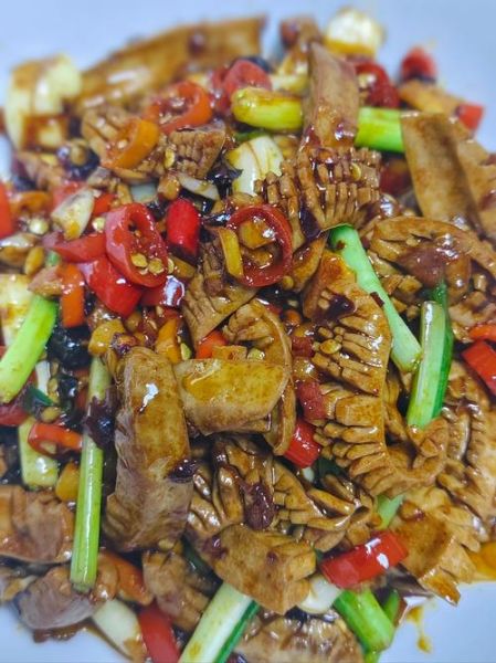 腰花汤怎么做好吃又嫩_腰花汤去腥嫩滑的秘诀-第1张图片-山城妙识