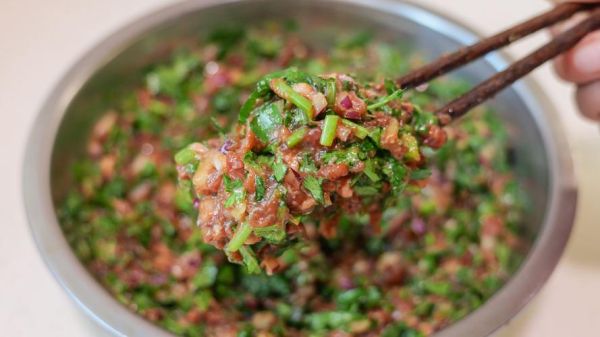 香菜饺子馅怎么调好吃_香菜饺子馅的做法和配料-第2张图片-山城妙识