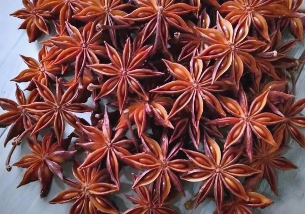 青菜香菇馅怎么调好吃_青菜香菇馅要不要焯水-第1张图片-山城妙识