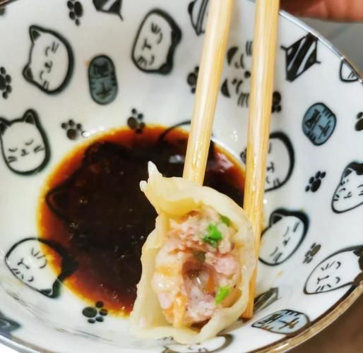 虾仁饺子怎么调馅才弹牙_虾仁饺子家常做法-第2张图片-山城妙识