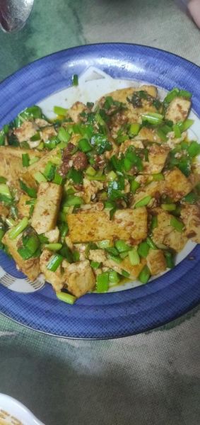 韭菜虾酱豆腐怎么做_韭菜虾酱豆腐好吃吗-第1张图片-山城妙识