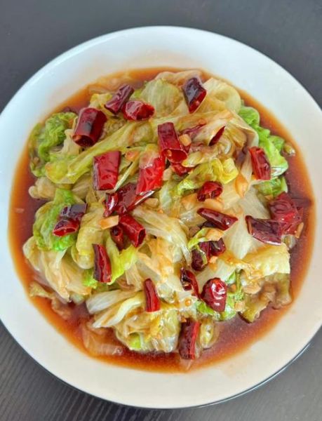 酱爆圆白菜怎么做_酱爆圆白菜用哪种酱-第1张图片-山城妙识