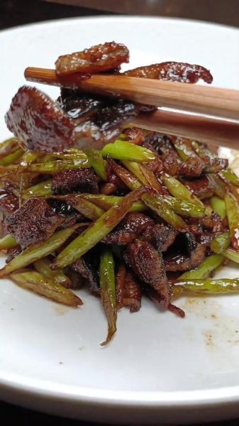 四川爆炒鳝鱼片怎么做_鳝鱼片去腥技巧-第3张图片-山城妙识