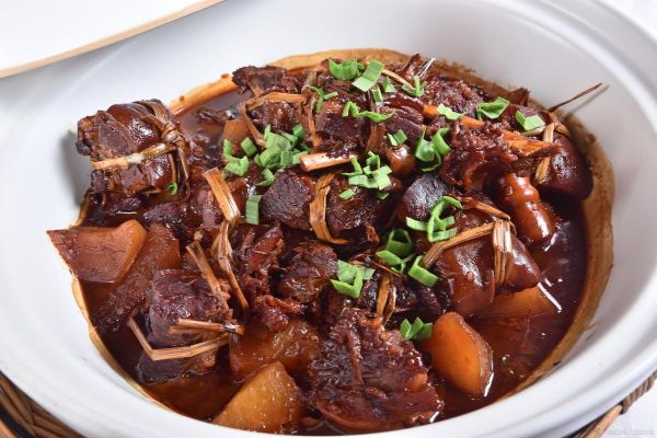 羊肉红烧配什么菜好吃_红烧羊肉最佳配菜推荐-第3张图片-山城妙识 羊肉红烧配什么菜好吃_红烧羊肉最佳配菜推荐-第3张图片-山城妙识