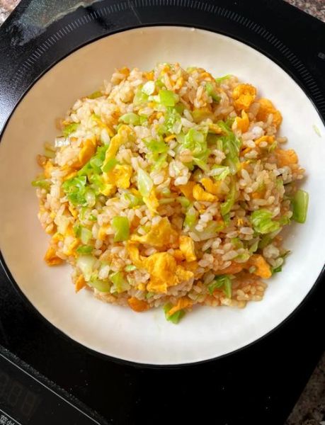 蛋炒饭怎么做才好吃_蛋炒饭做法大全-第1张图片-山城妙识