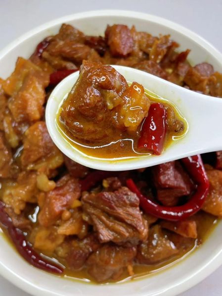 红烧牛肉怎么做好吃又嫩_家常红烧牛肉的秘诀-第1张图片-山城妙识