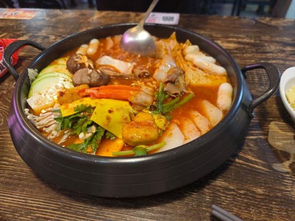 韩国料理加盟哪家好_韩国料理加盟费用是多少-第2张图片-山城妙识