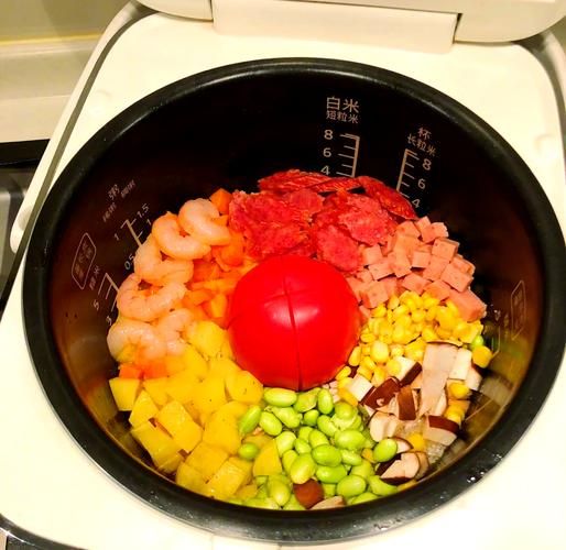 整个番茄饭怎么做_电饭锅番茄饭做法-第1张图片-山城妙识