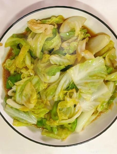 素炒甘蓝菜怎么做_甘蓝菜炒几分钟才脆-第1张图片-山城妙识