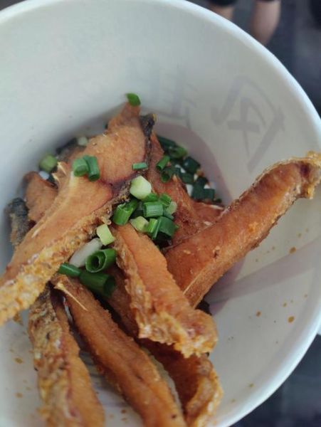 酥鱼怎么酥_酥鱼用什么油炸最好-第3张图片-山城妙识